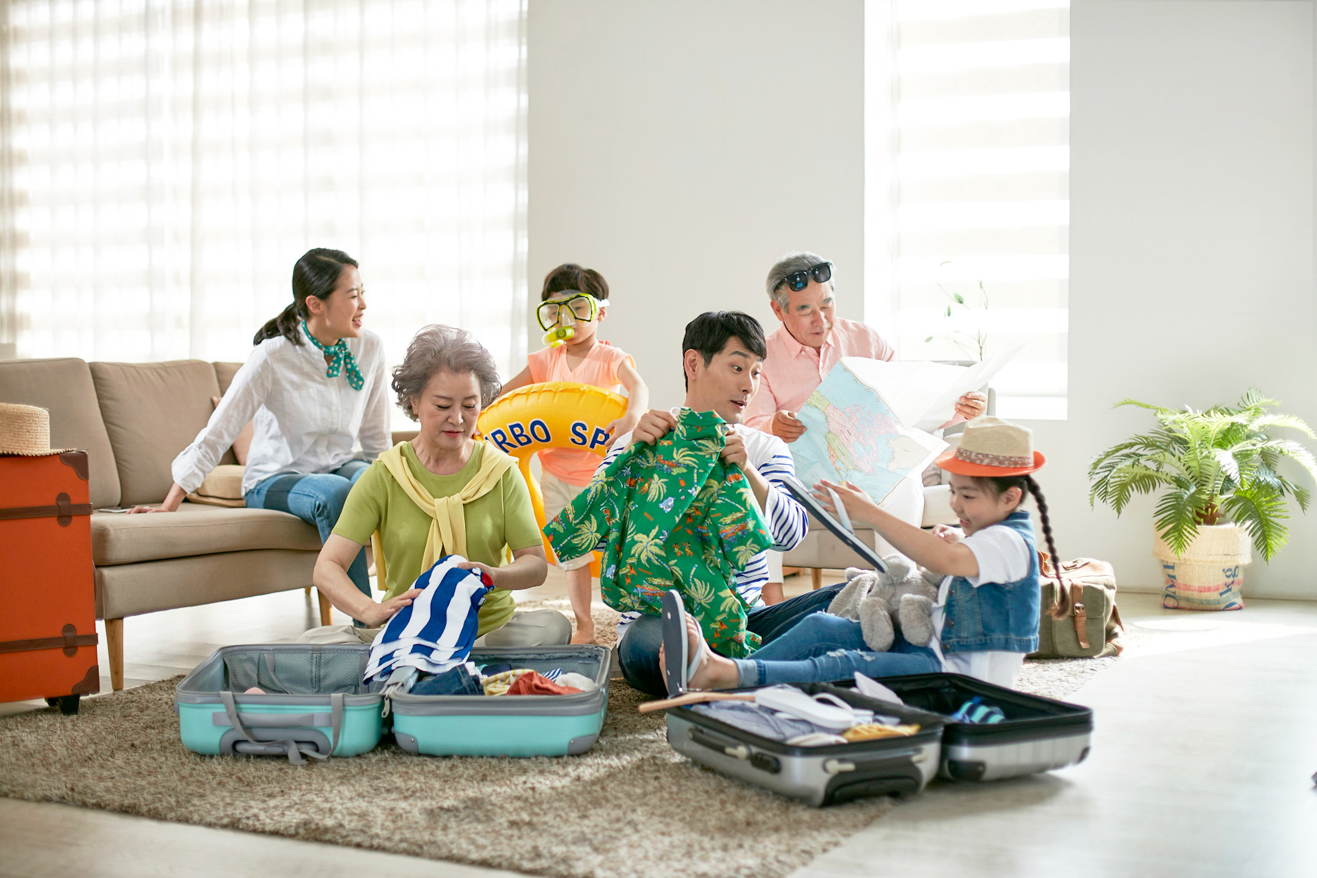 Keeping your home safe when you travel | FWD Singapore